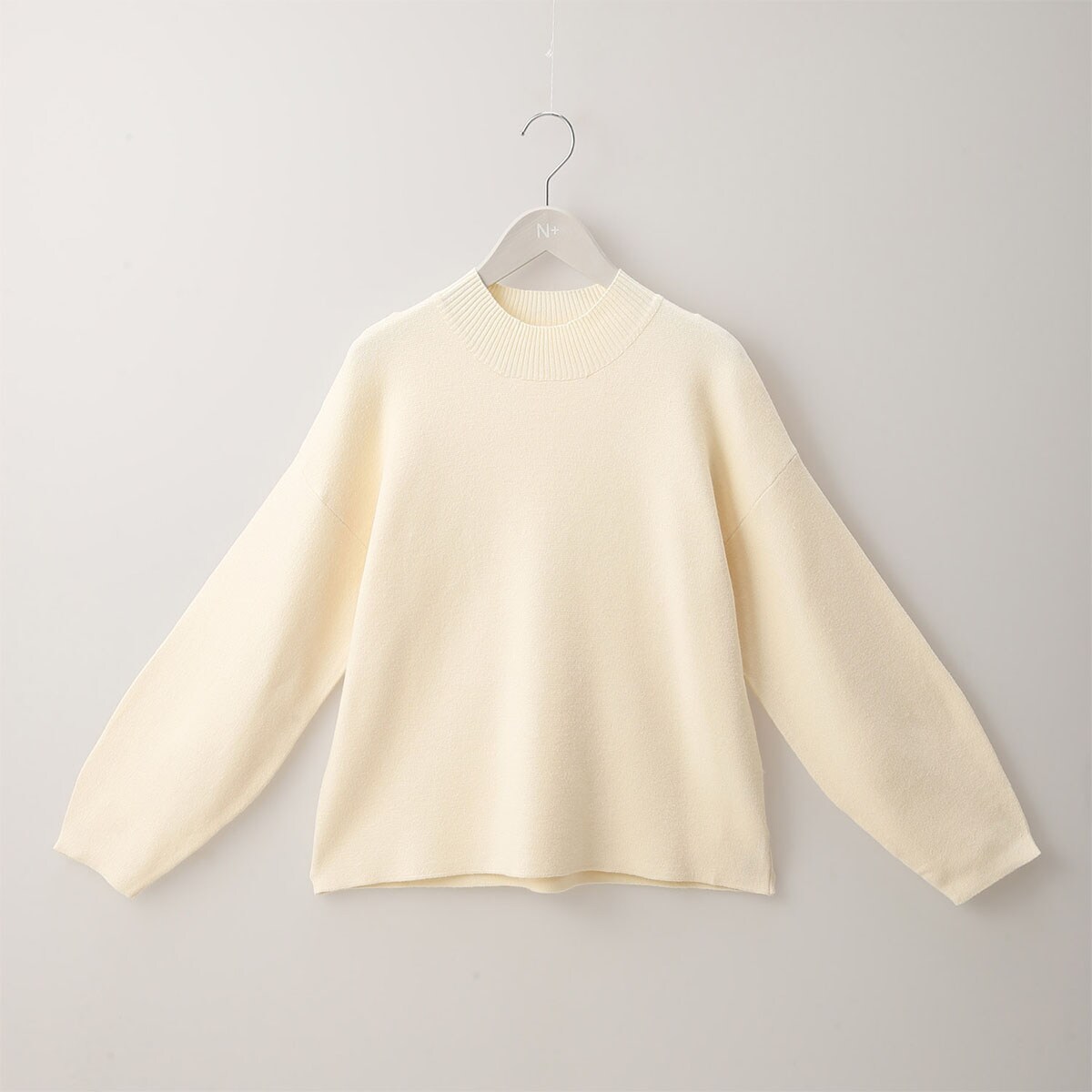 パフスリーブミラノリブプルオーバー（オフホワイト/M）通販 | ニトリネット【公式】 家具・インテリア通販
